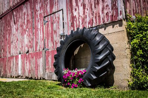 Painted Tire Planters And Pots 70 Ideas Plus A DIY Guide