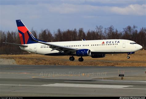 N380DA Delta Air Lines Boeing 737 800 At Anchorage Ted Stevens Intl