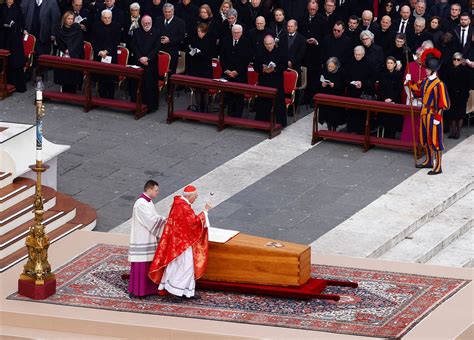 Fotos El funeral del Papa Benedicto XVI en imágenes Las Provincias