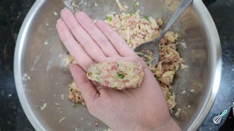 Bolinho de arroz calabresa fácil e perfeita para usar o ARROZ QUE