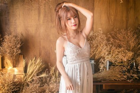4K Asian Pose Hands Dress Brown Haired HD Wallpaper Rare Gallery