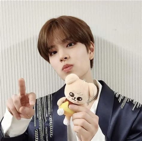 Pin by 𝓹𝓪𝓾𝓵𝓲𝓷𝓪 on s t r a y k i d s Stray kids seungmin I love you