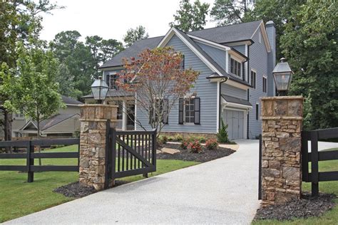Front Yard Driveway Entrance Ideas