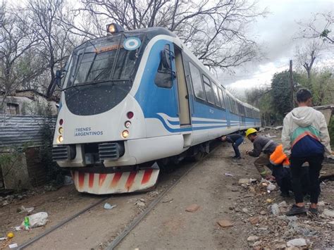 Descarrilaron Al Tren De Las Sierras Cuando Pasaba Por Villa El Nailon