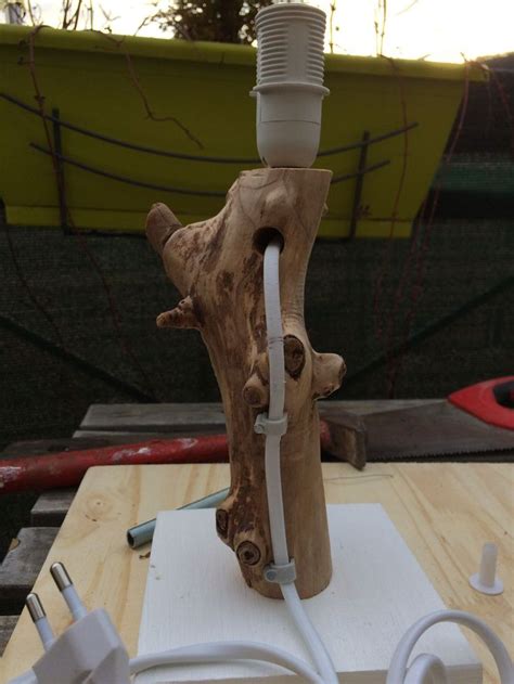 Tutoriel Lampe Bois Flotte Diy Naturedesign 15 Lampe Bois Lampe Bois