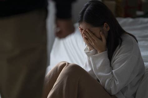 Bất ngờ phát hiện chồng ngoại tình lời tuyên bố của anh ta khiến tôi