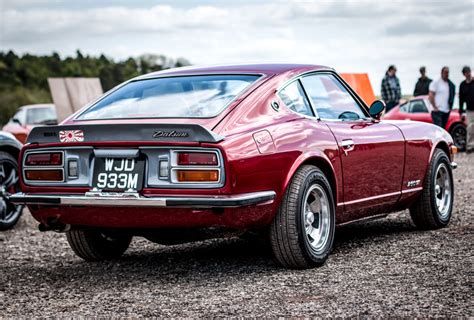 Super clássicos confira os 10 carros esportivos mais bonitos da década