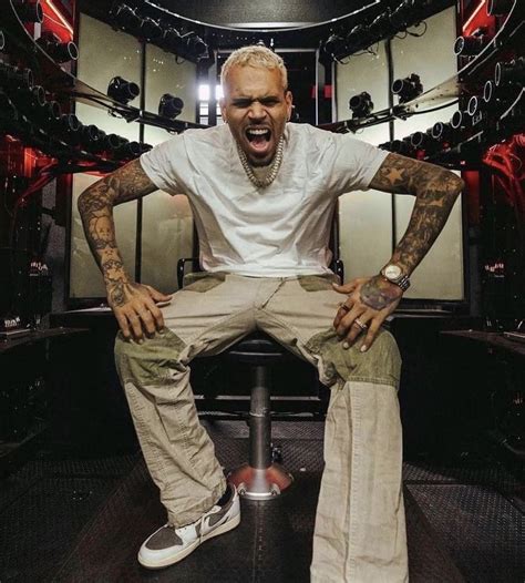 Acesso Chris Brown On Twitter Mais Fotos Do Chris Brown No Evento