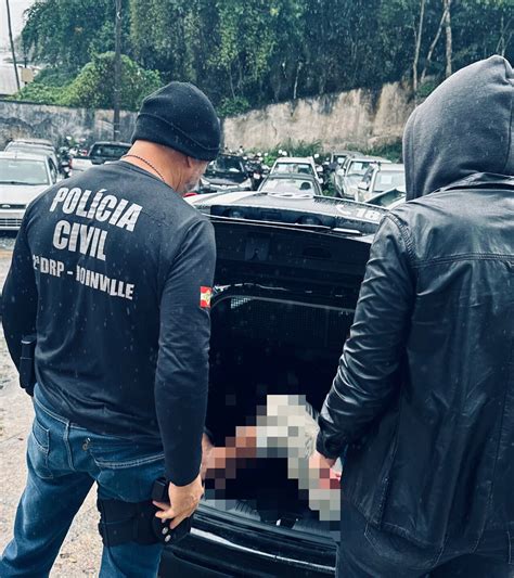 Homem é preso em Joinville acusado de perseguir a ex mulher Diário da