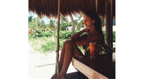 Foto Stefannie Oliveira filha do ex jogador Bebeto nega ser pivô do