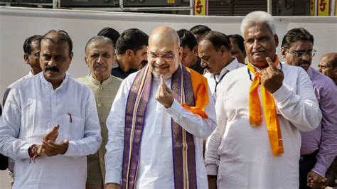 Gujarat Assembly Election 2022 PM Modi Amit Shah Cast Vote In
