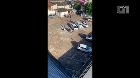 Vídeo Vídeo mostra militares em abordagem violenta contra o homem em