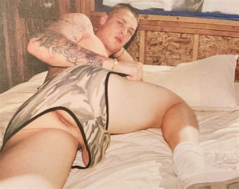OMG He S Naked UHGAIN Fashion Model Hunter Warr OMG BLOG