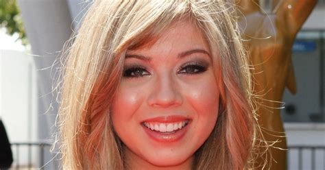 Nickelodeon Star Jennette McCurdy Claims Mom Gave Her Showers Until She