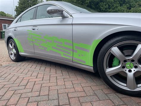 Personnalisez Votre Auto Avec Des Autocollants Tuning