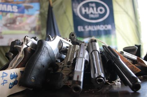 Fuerza Armada Destruye 988 Armas De Fuego Decomisadas A La Delincuencia