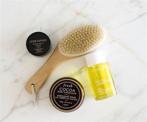 Dry Brushing Beauty Benefits And How To Do It For Better Skin