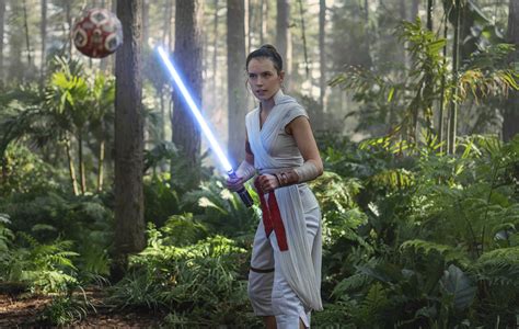 Star Wars Disney Cuts Same Sex Kiss From Rise Of Skywalker In