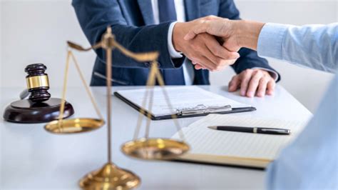 Preciso de um advogado para pedir a Revisão da Vida Toda B50
