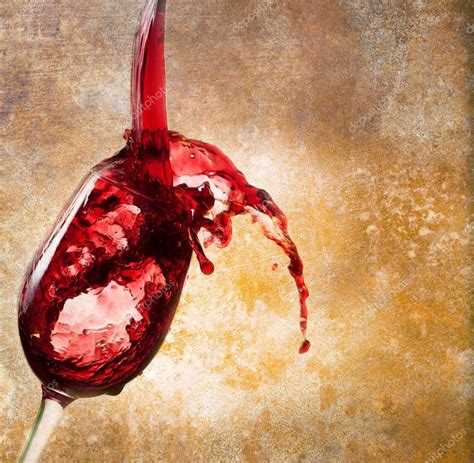 Álbumes 99 Foto Como Se Agarra Una Copa De Vino Tinto El último