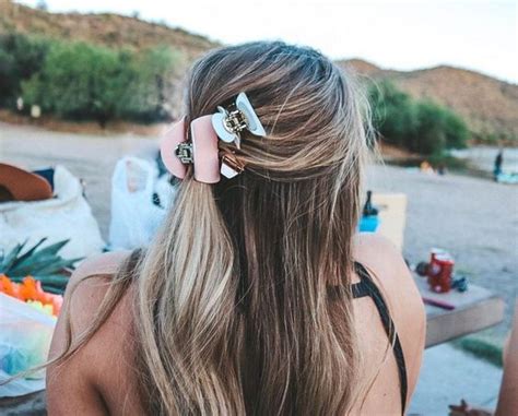 Como usar piranha de cabelo acessório tendência absoluta em 2021