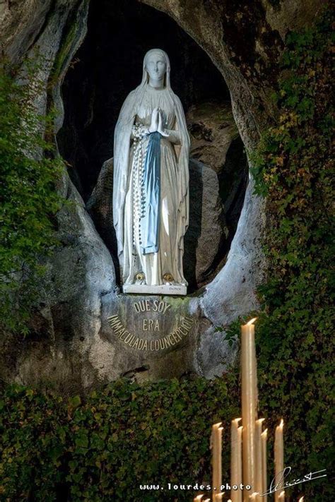 5 Beautiful Reasons To Love The Miraculous Devotion To Our Lady Of