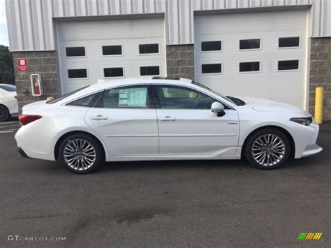 Wind Chill Pearl 2019 Toyota Avalon Hybrid Limited Exterior Photo
