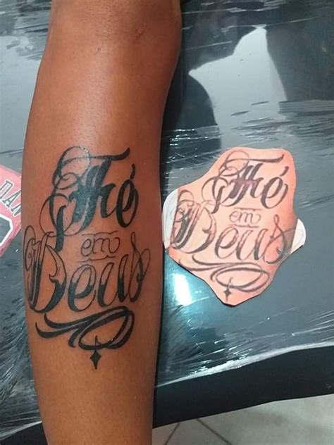 deleytattoo arte na pele fé em Deus em 2020 Tatuador Fé em deus Pele