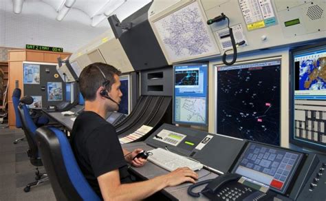 Como ser controlador aéreo