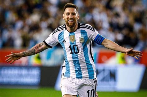 Der Anf Hrer Der Argentinischen Nationalmannschaft Lionel Messi